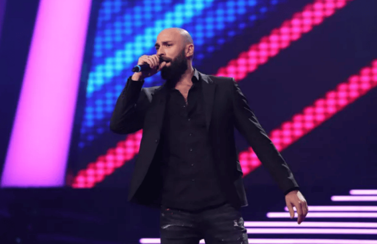 KAŽU DA JE NAJBOLJI FRAJER U ZVEZDAMA GRANDA, CECI SU OČI STALE: Evo ko ...